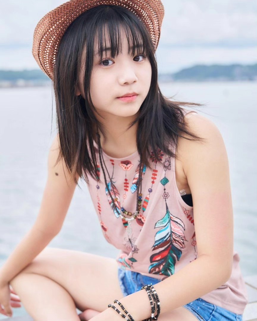 結莉愛 モデル事務所 東京港区アミティープロモーション｜amity Promotion